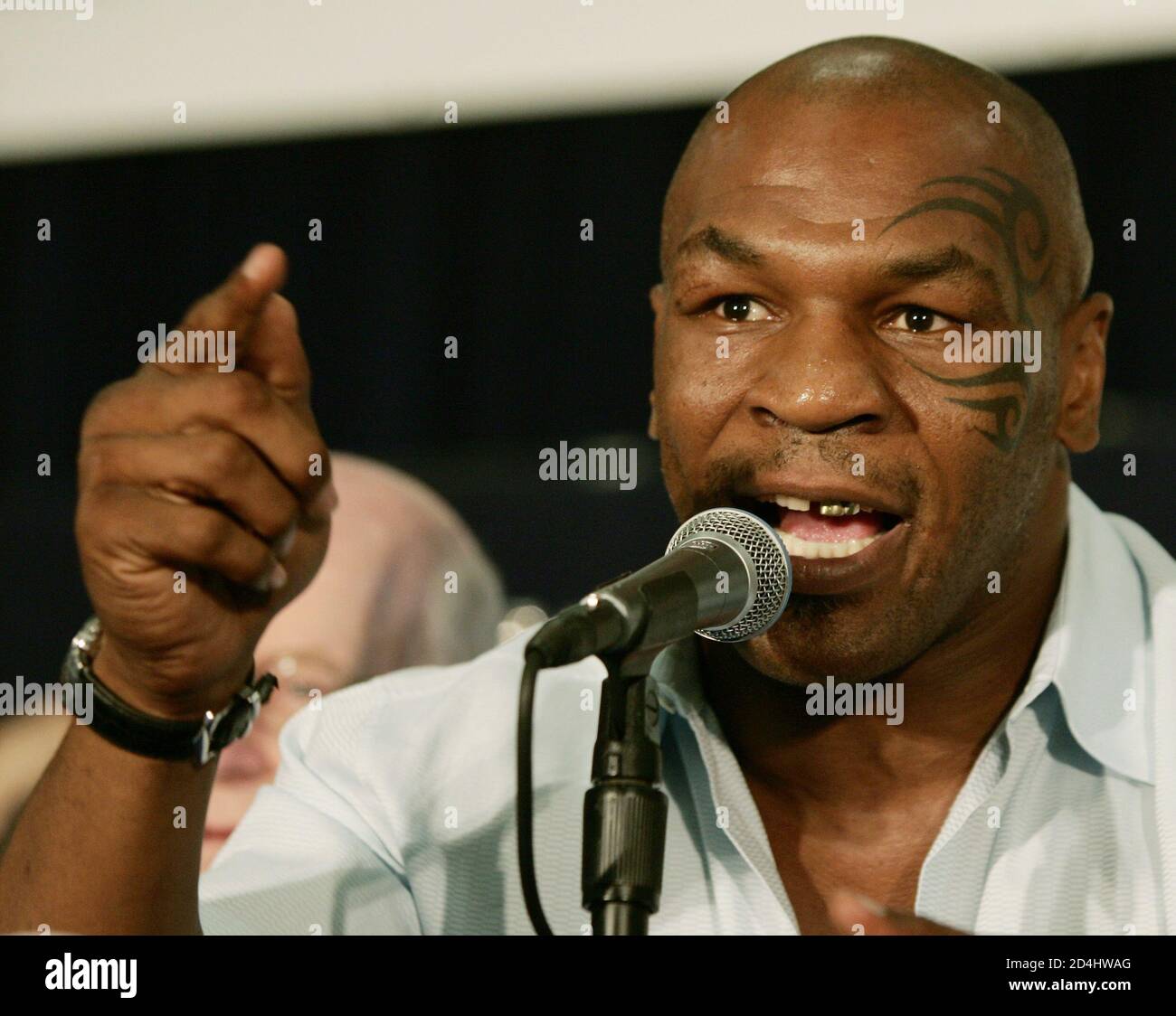 Former irish heavyweight boxing champion hi-res stock photography and ...