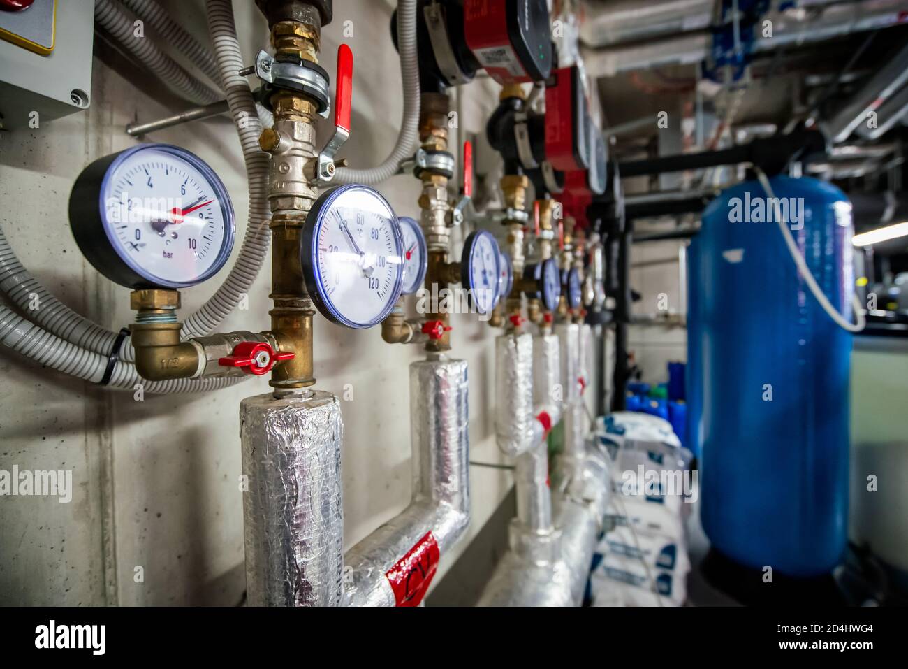 Boiler valve hi-res stock photography and images - Alamy