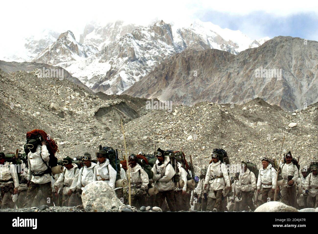 India siachen border hi-res stock photography and images - Alamy