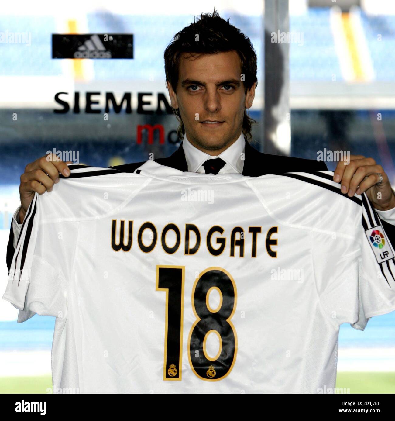 Newcastle united player hi-res stock photography and images - Alamy