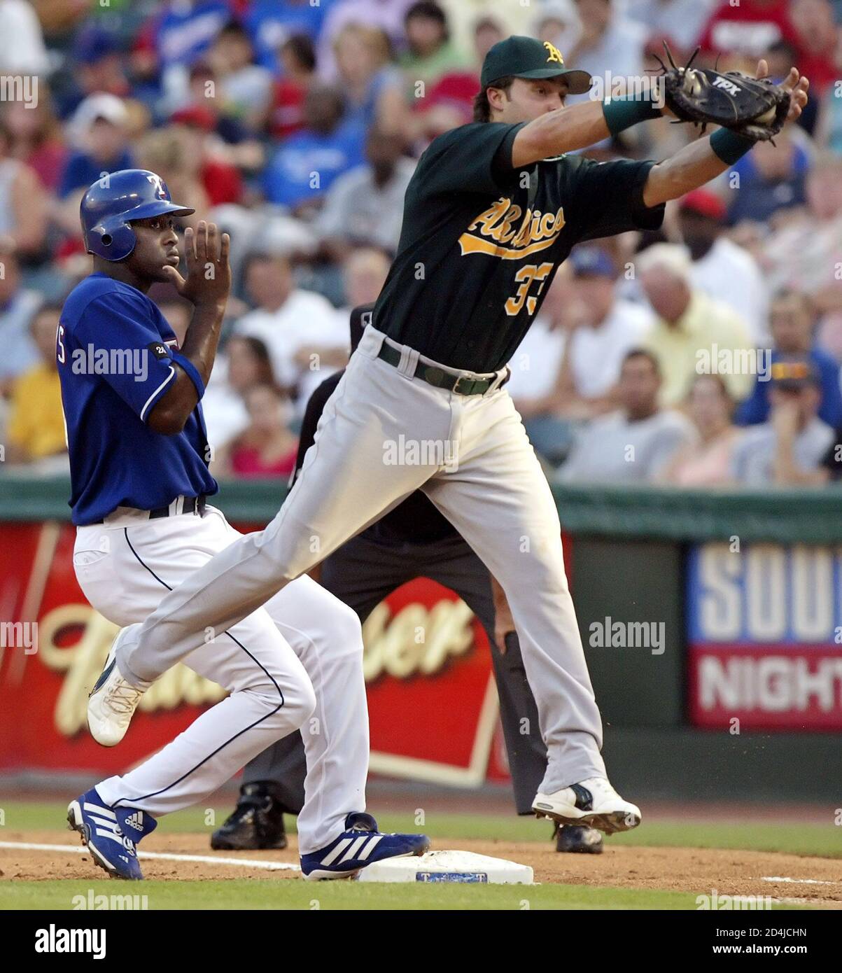 Nick matthews hi-res stock photography and images - Alamy