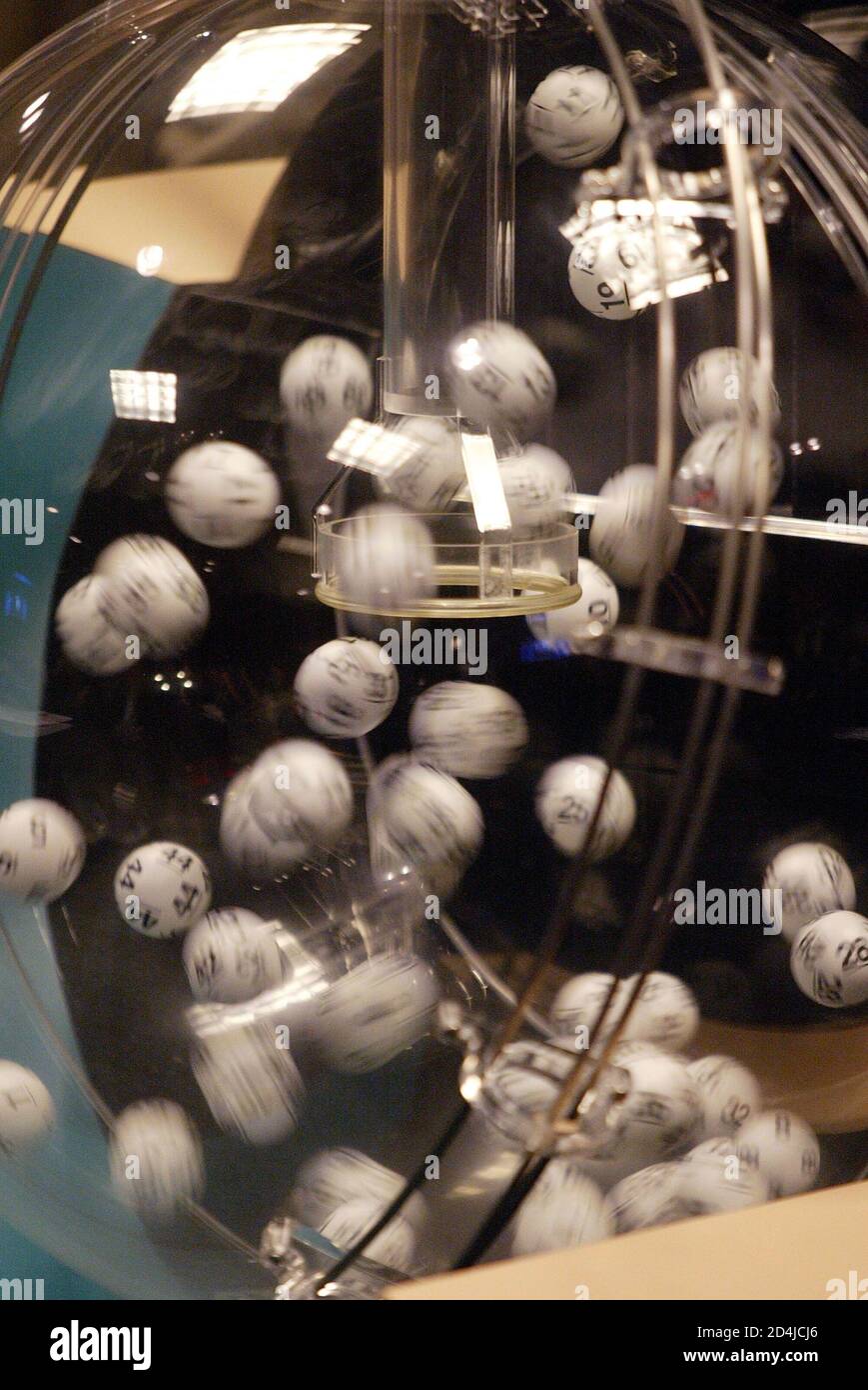 Draft lottery balls hi-res stock photography and images - Alamy