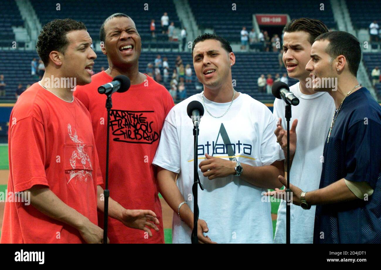 Night baseball game national anthem hi-res stock photography and images ...