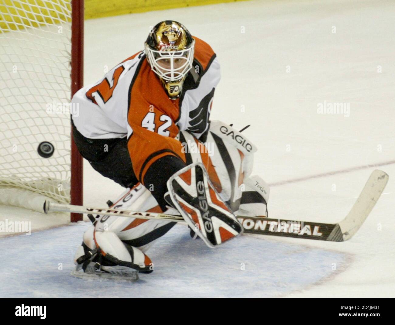 Philadelphia flyers 2004 hi-res stock photography and images - Alamy