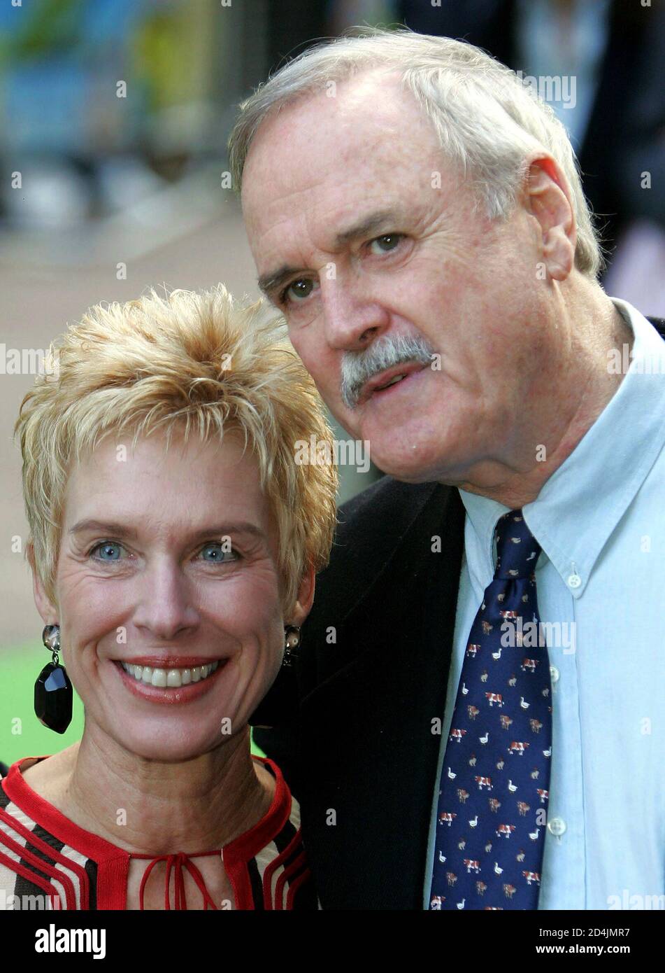 John cleese wife hi-res stock photography and images - Alamy