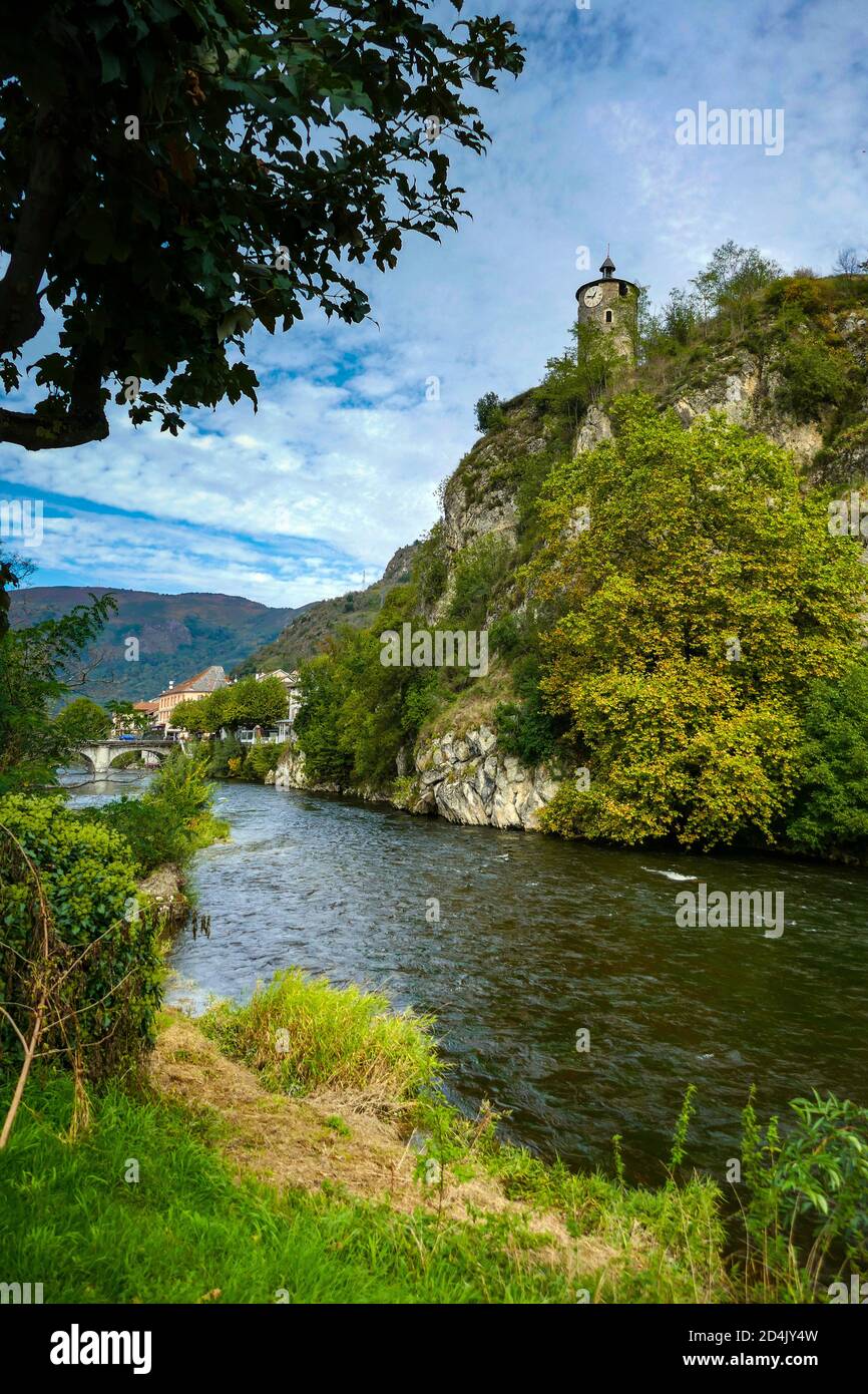 Old riverside buildings hi-res stock photography and images - Alamy