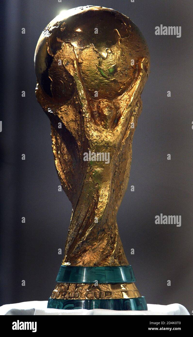 Fifa world cup 2002 trophy hi-res stock photography and images - Alamy