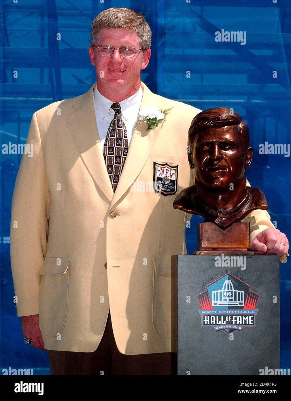 Pro football career hi-res stock photography and images - Alamy