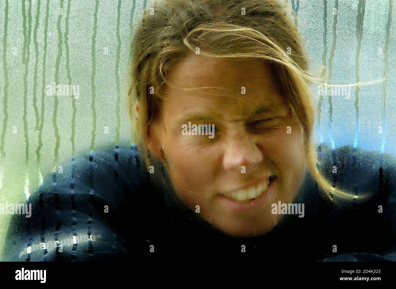 British yachtswoman emma richards hi-res stock photography and images ...