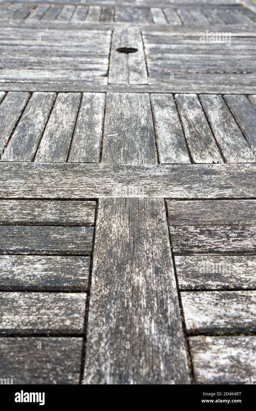 Weathered wooden table hi-res stock photography and images - Alamy