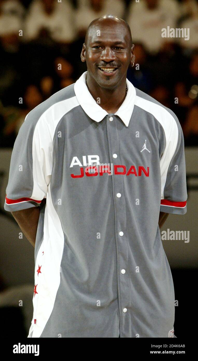 Michael jordan basketball legend hi-res stock photography and images ...