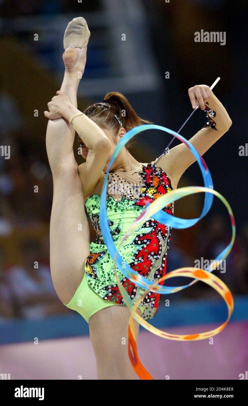 Rhythmic gymnastics olympic games 2004 hi-res stock photography and images - Alamy