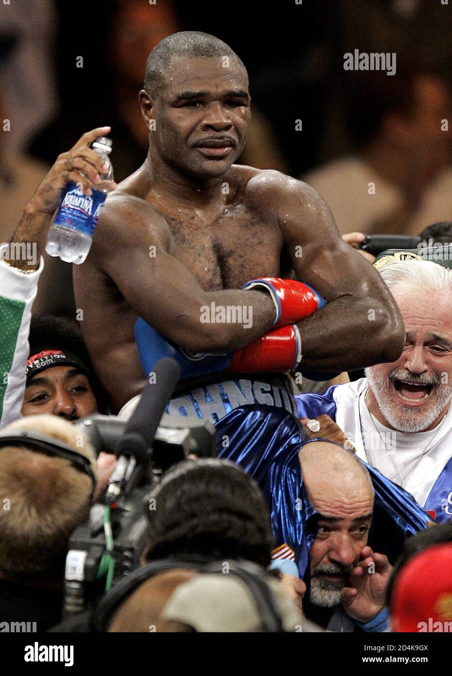 Wbo light heavyweight champion hi-res stock photography and images - Alamy