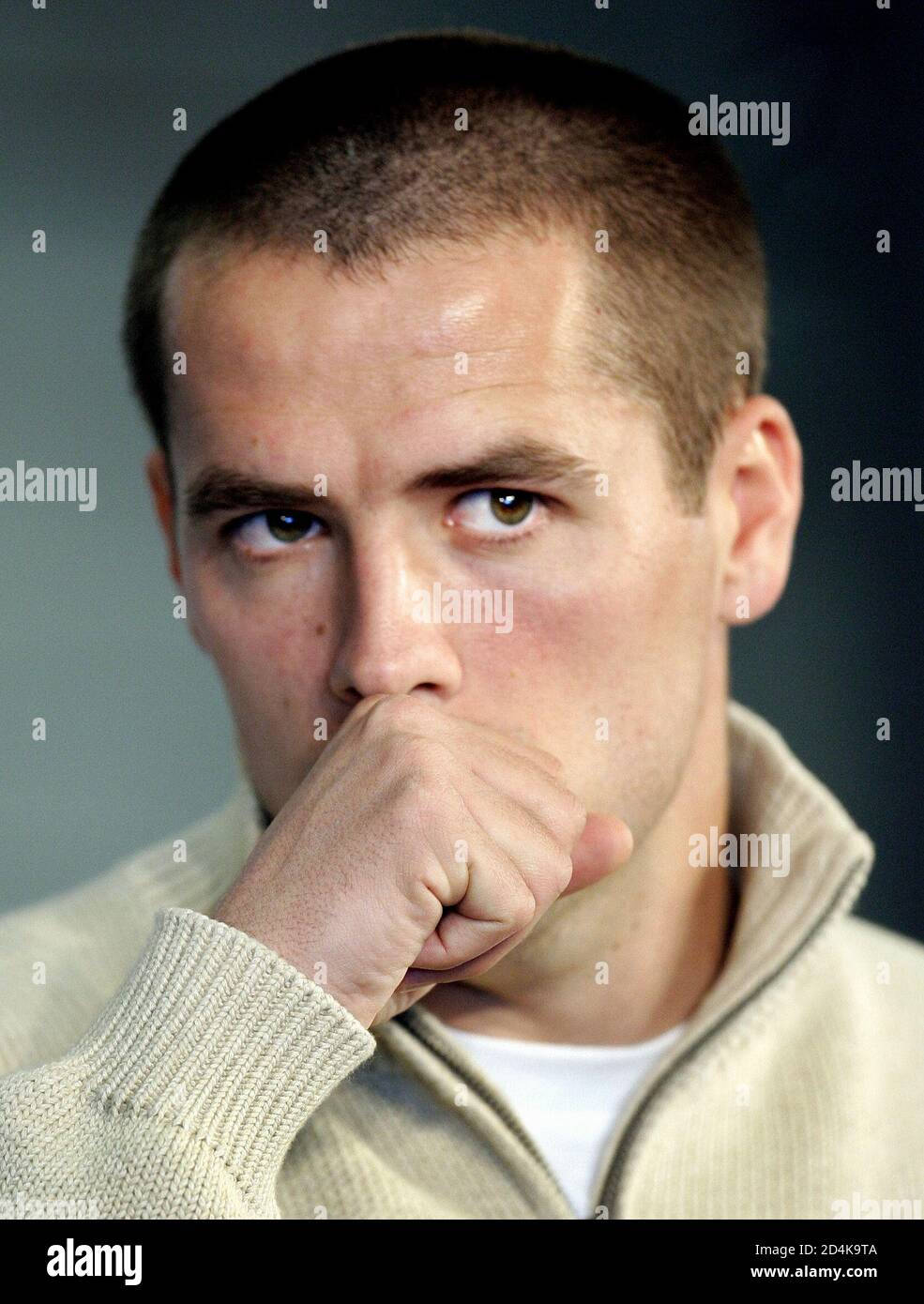 Owen goal michael real madrid hi-res stock photography and images - Alamy