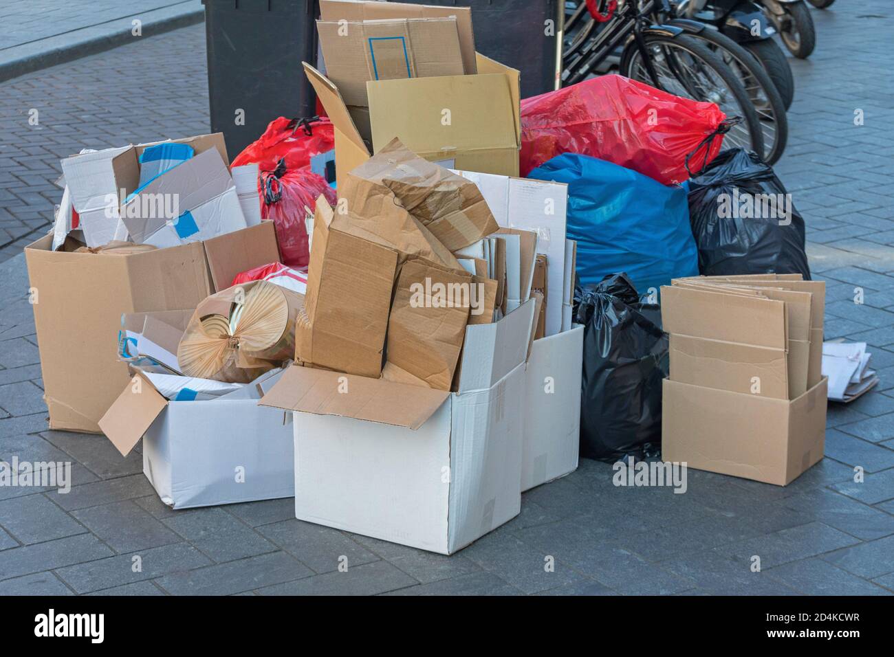 Carboard boxes hi-res stock photography and images - Alamy