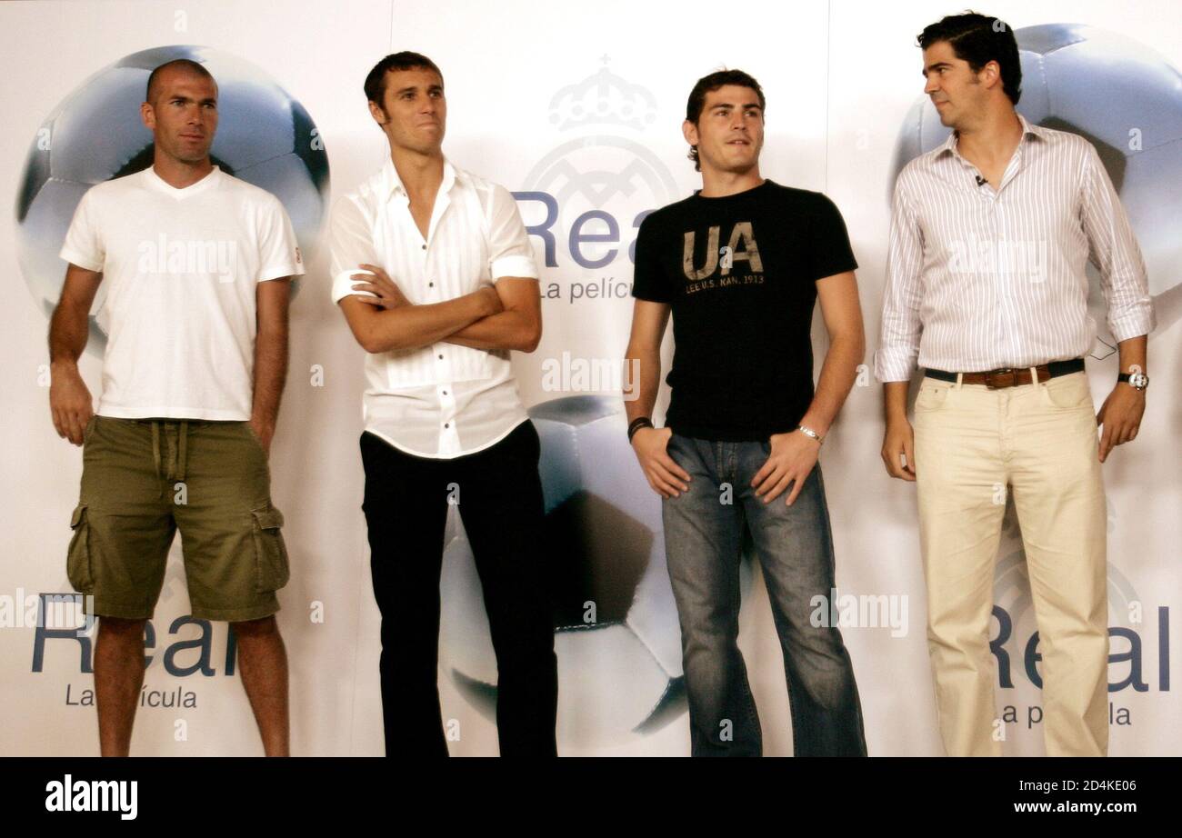 Ronaldo real madrid 2005 hi-res stock photography and images - Alamy