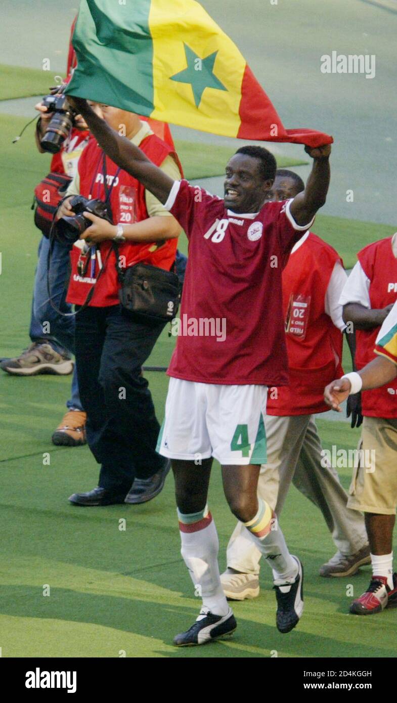 Senegals flag hi-res stock photography and images - Alamy