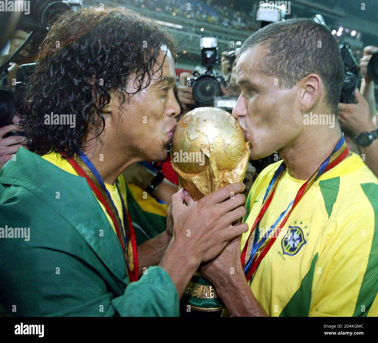 Rivaldo trophy hi-res stock photography and images - Alamy