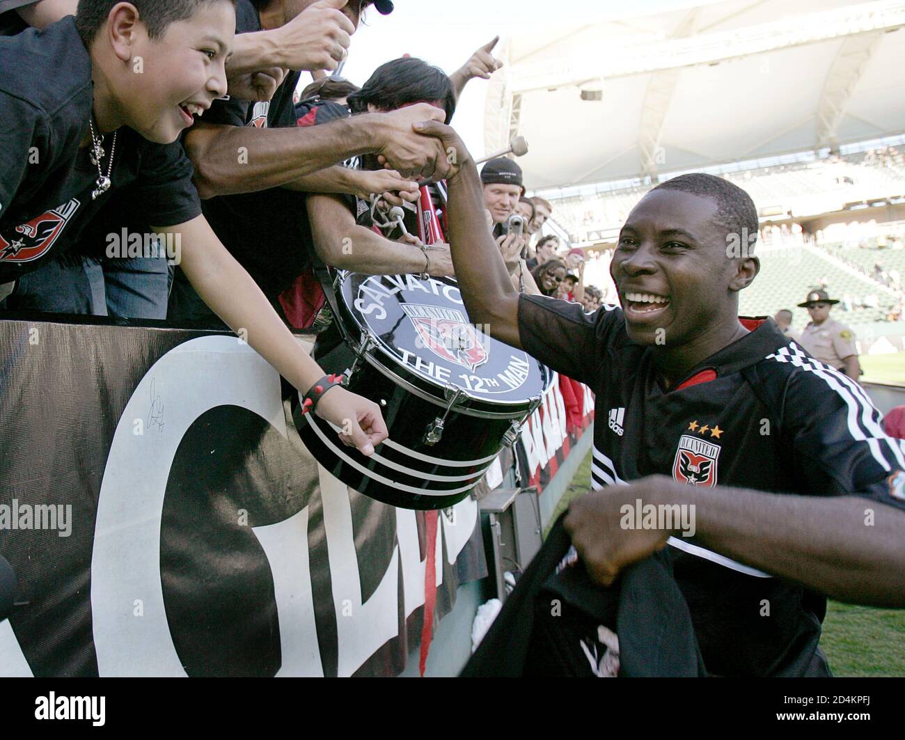 2004 soccer championship united hi-res stock photography and images - Alamy