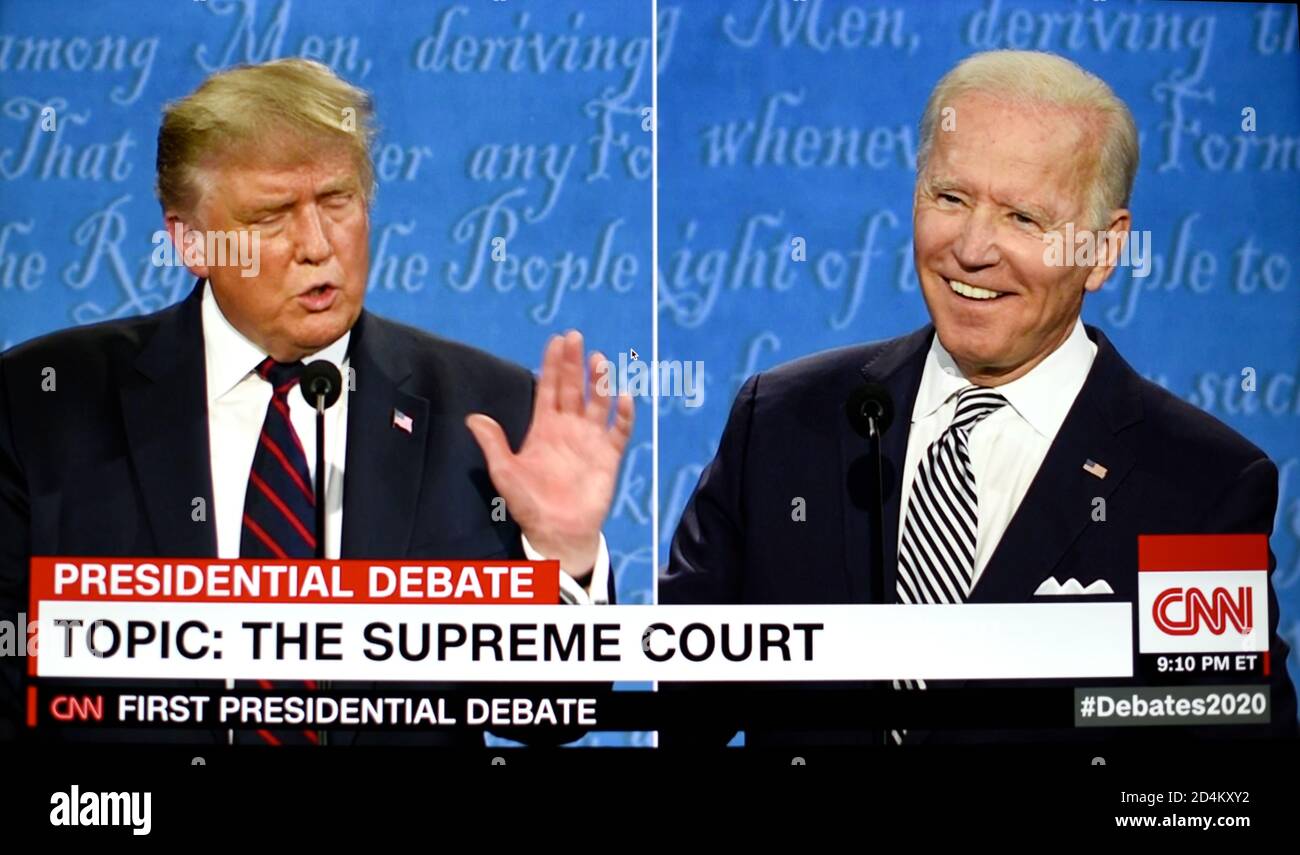 Screen shots of the CNN website live coverage of U.S. Presidential ...