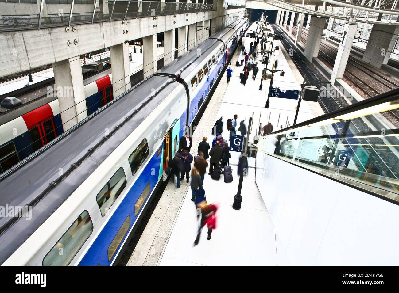 Paris train station at the Charles de gaulle airport Stock Photo - Alamy