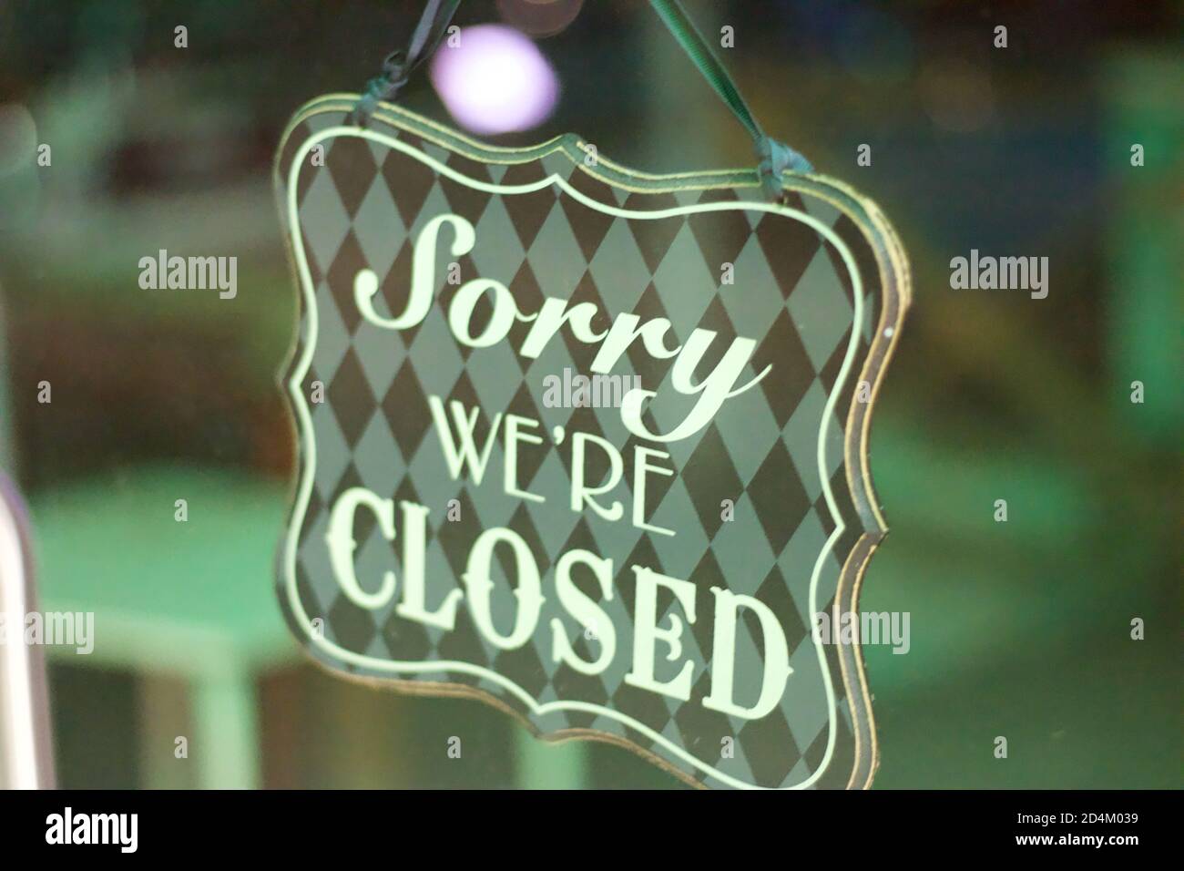 Sorry we are closed sign Stock Photo - Alamy