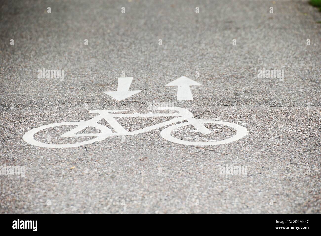 Bicycle traffic sign painted on the floor hi-res stock photography and ...