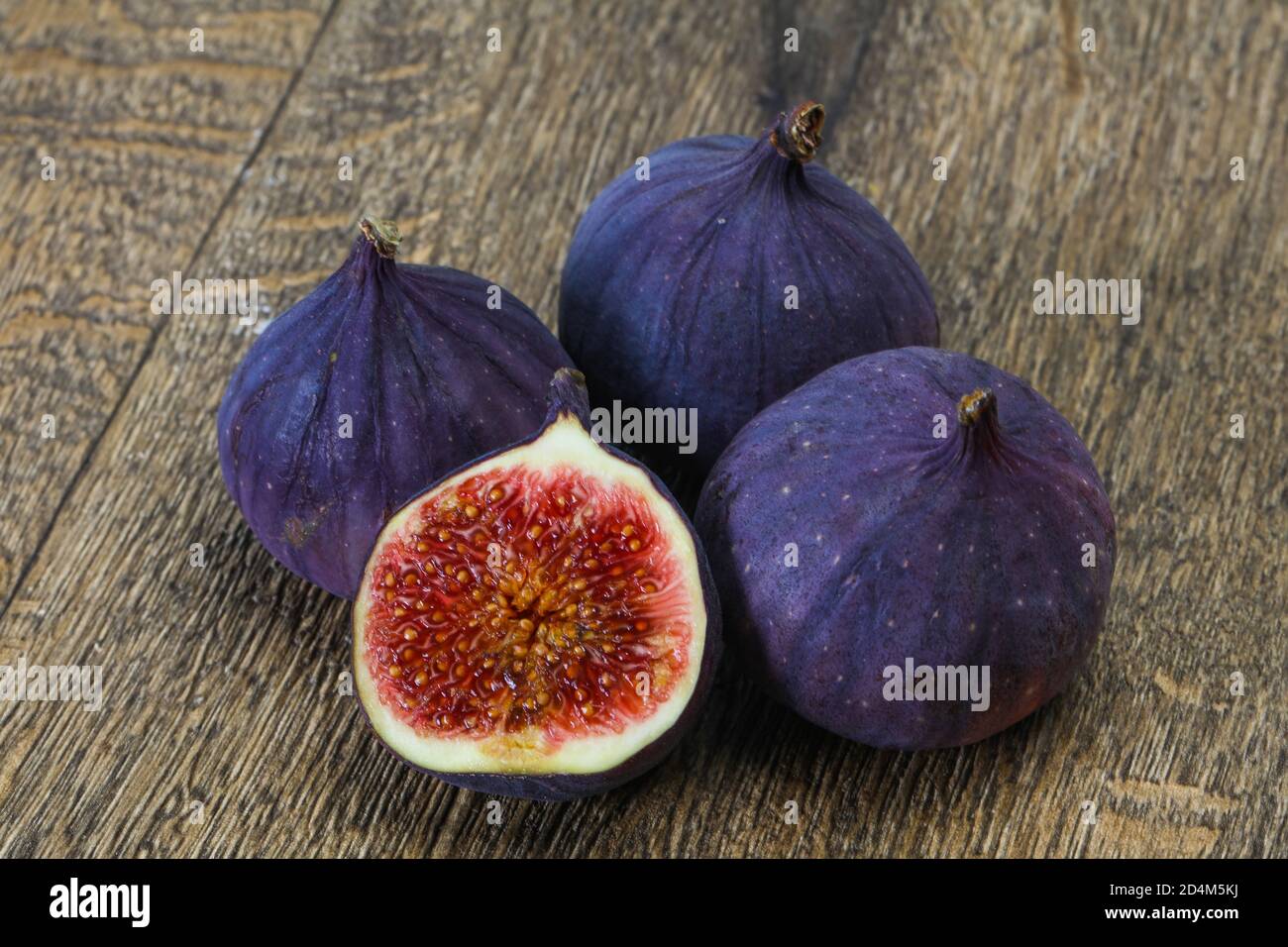 Ripe sweet fresh sliced fig fruit Stock Photo - Alamy