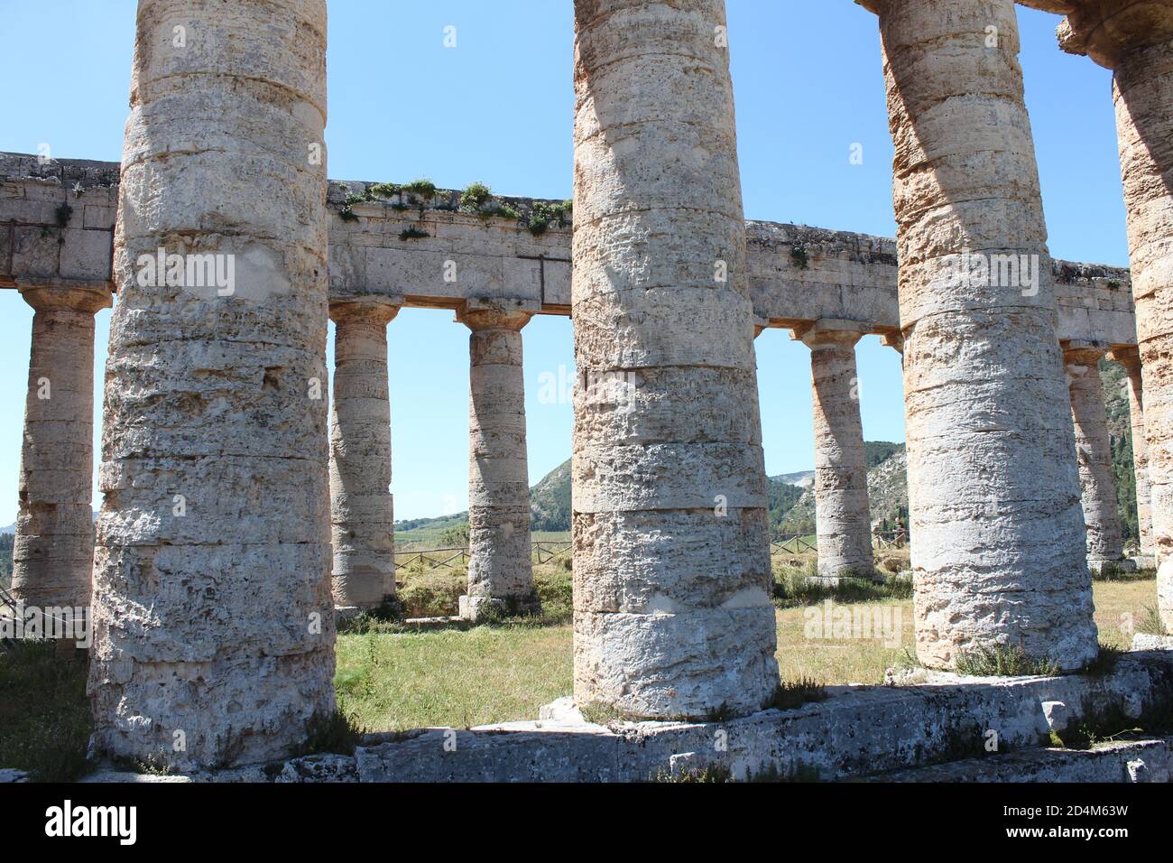 The greek temple of segeste hi-res stock photography and images - Alamy
