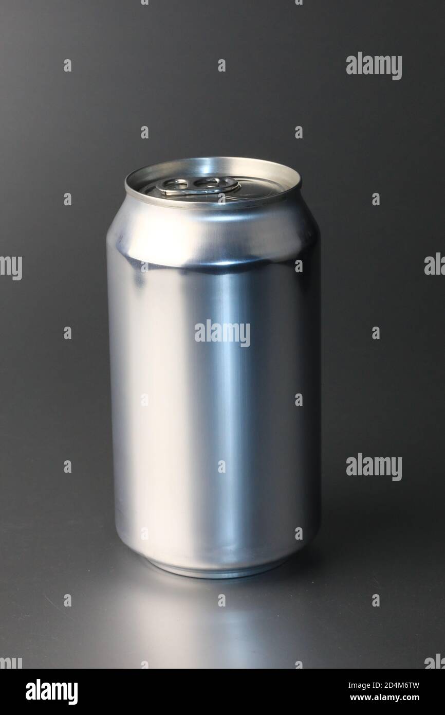 Aluminum Beverage can Stock Photo - Alamy