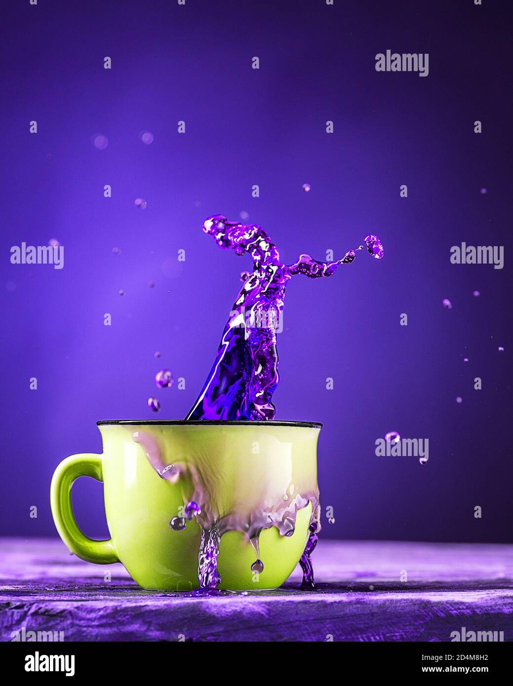 Coffee Mug Splash Stock Photo - Alamy