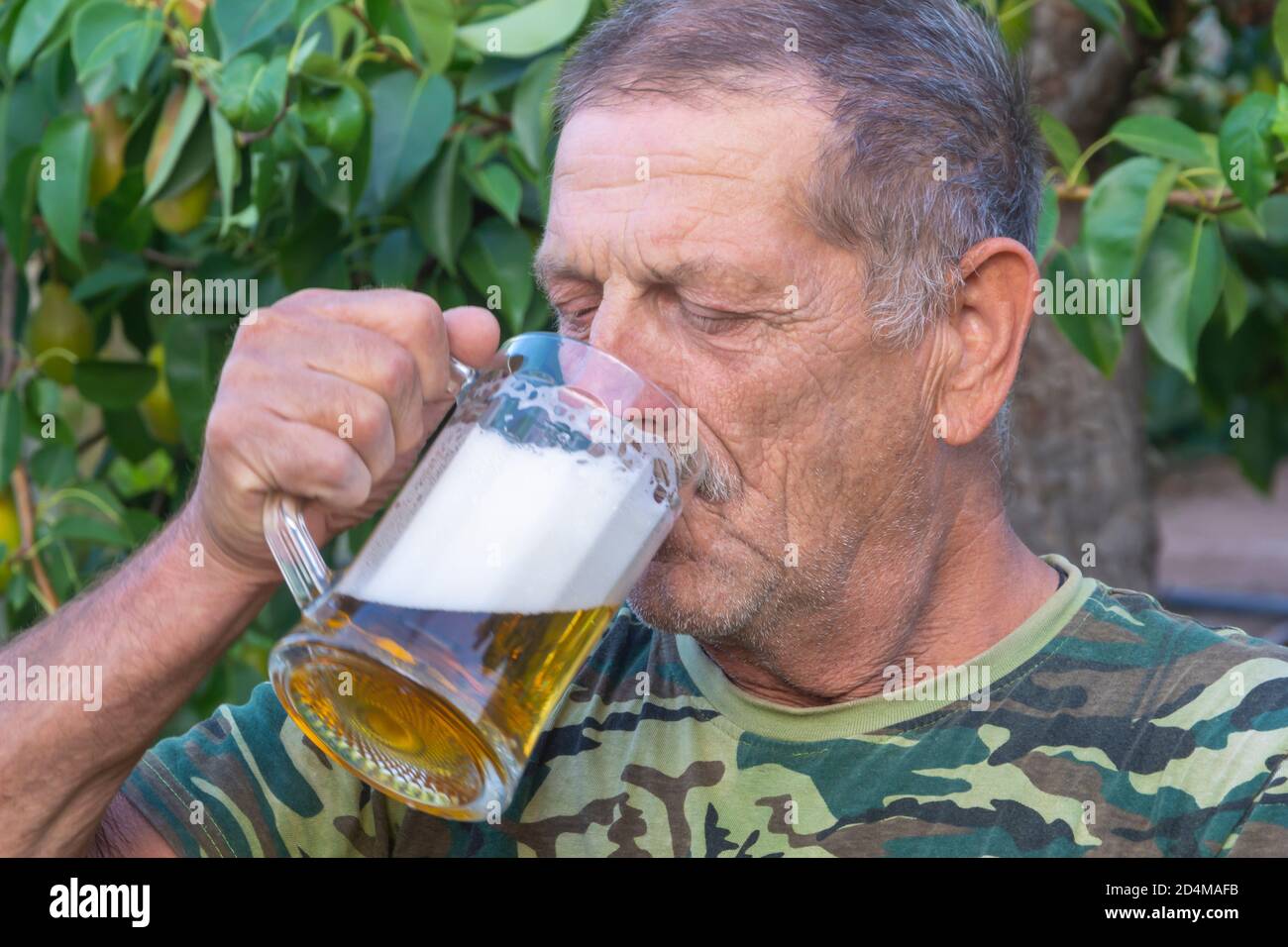 Alcohol relaxation hi-res stock photography and images - Alamy