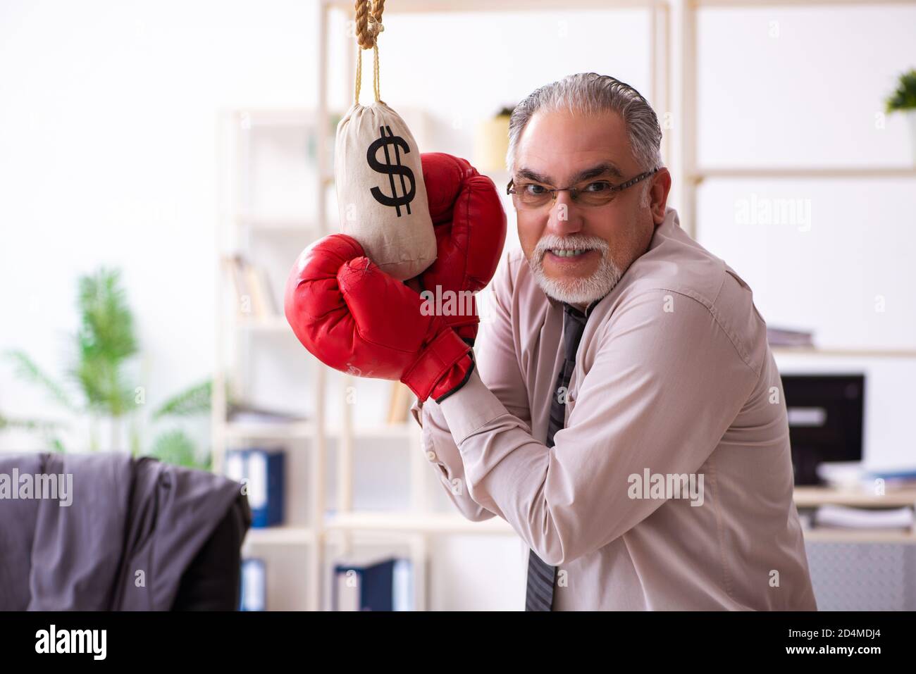 Punching sack boxing hi-res stock photography and images - Alamy