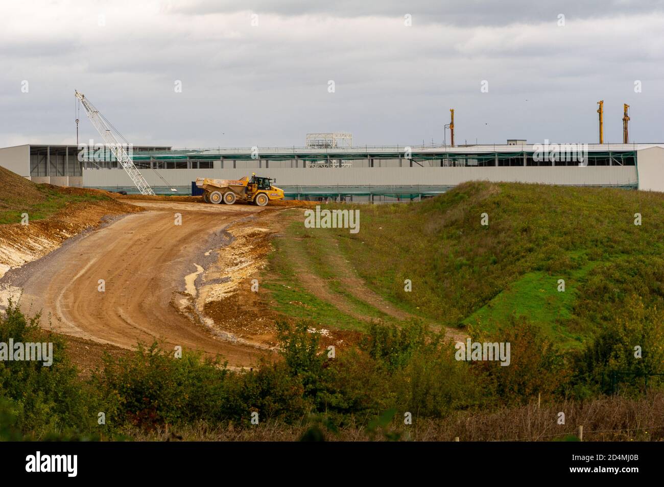 West Hyde, Hertfordshire, UK. 9th October, 2020. Work continues at the ...