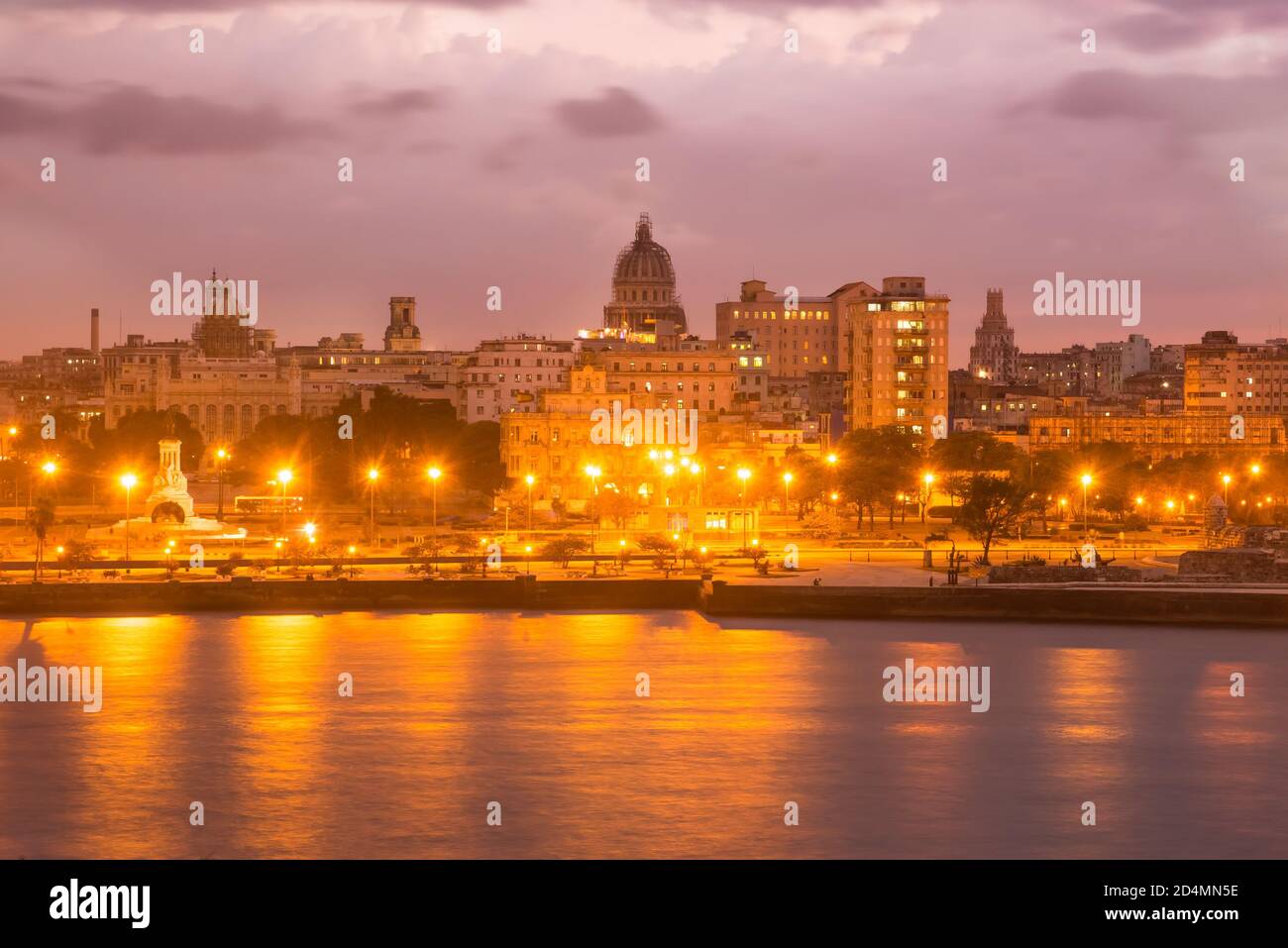 Sunset in Havana with a view of the city skyline and the ocean Stock ...