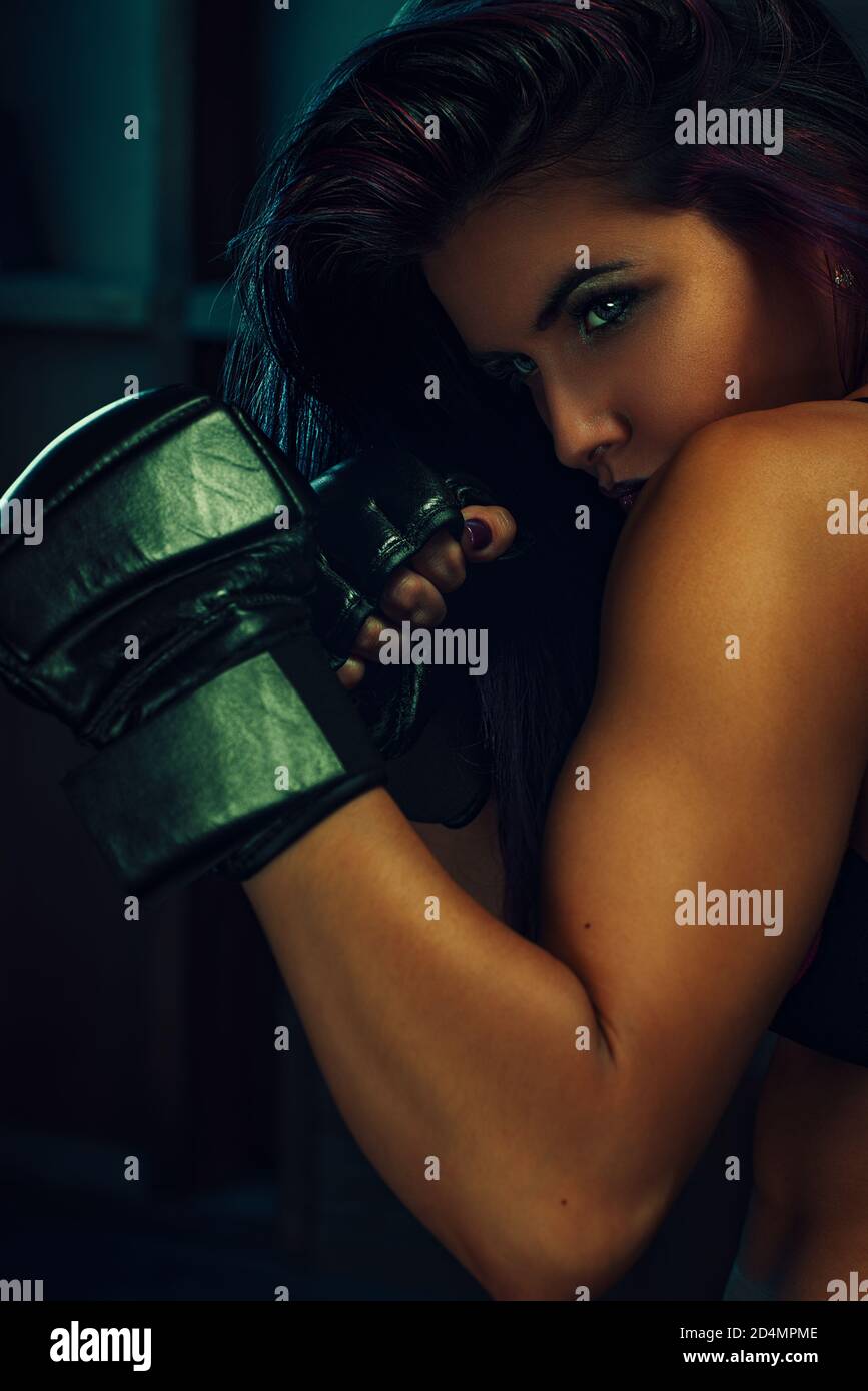 Portrait black female boxer hi-res stock photography and images - Alamy