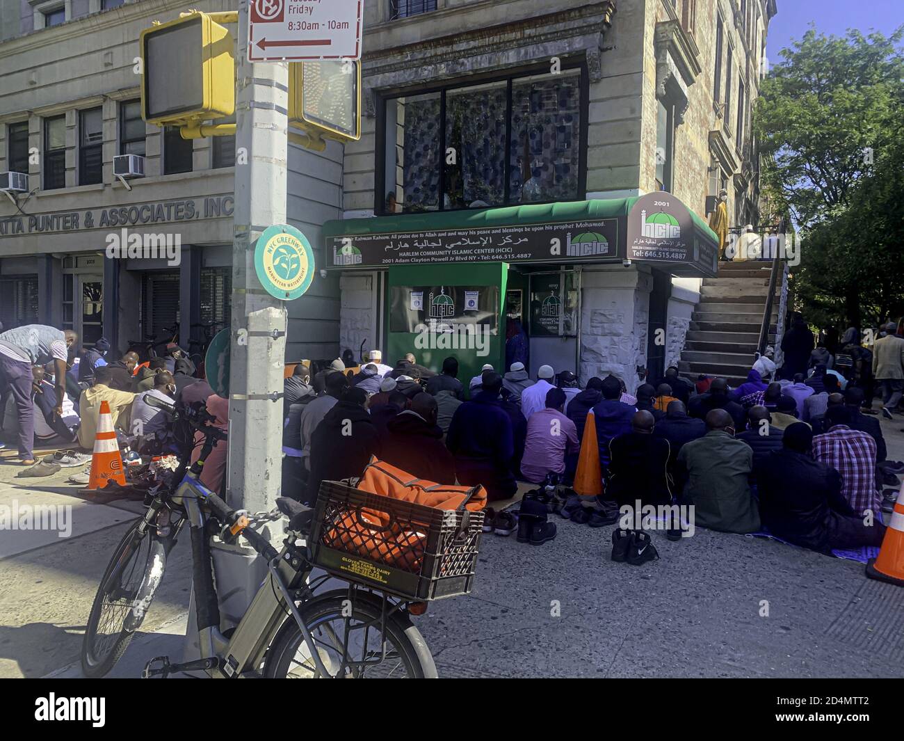 Harlem community hi-res stock photography and images - Alamy