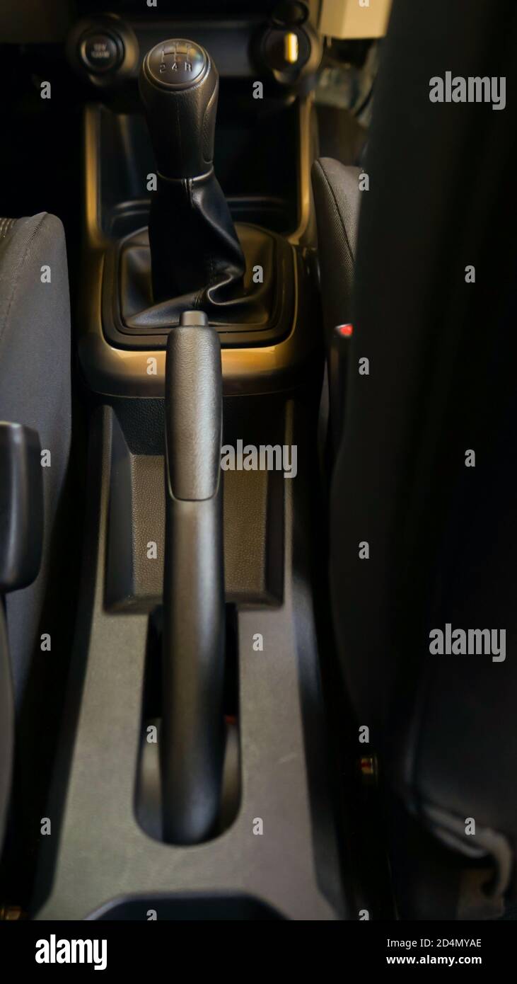 Close up of the gear lever on modern cars Stock Photo - Alamy