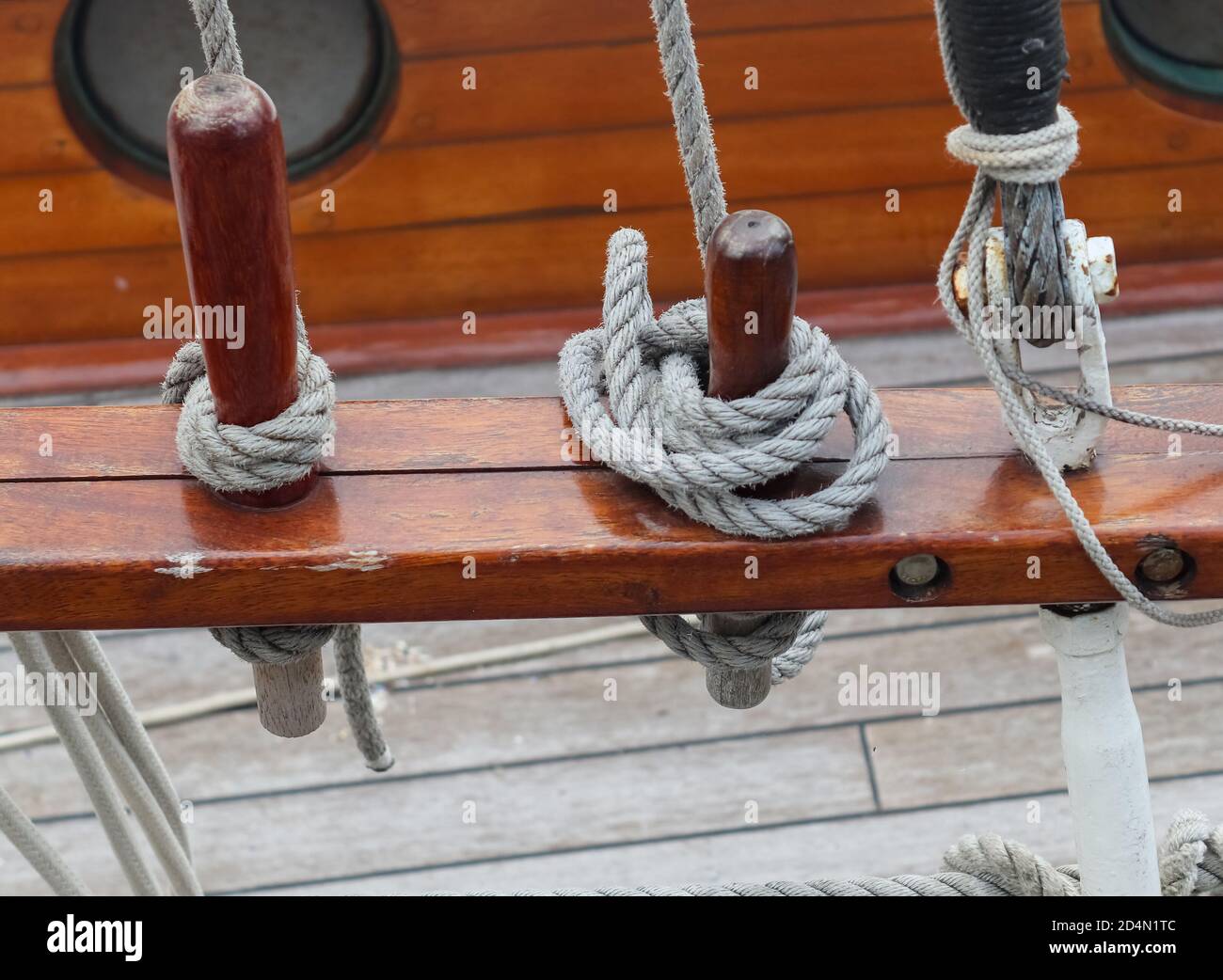 Closeup shot of mooring bollard ropes Stock Photo - Alamy