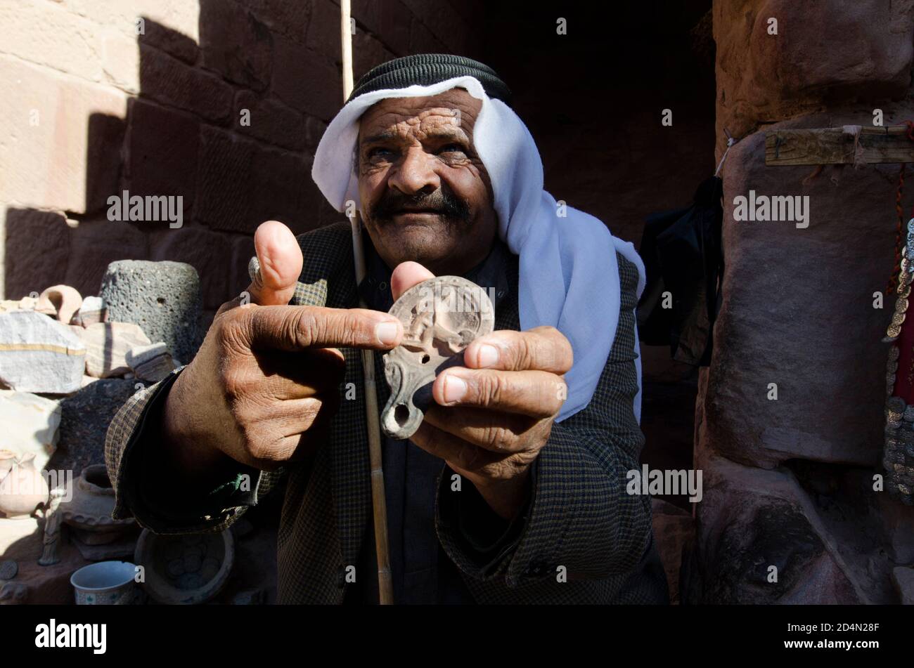 Bedouin artifacts hi-res stock photography and images - Alamy