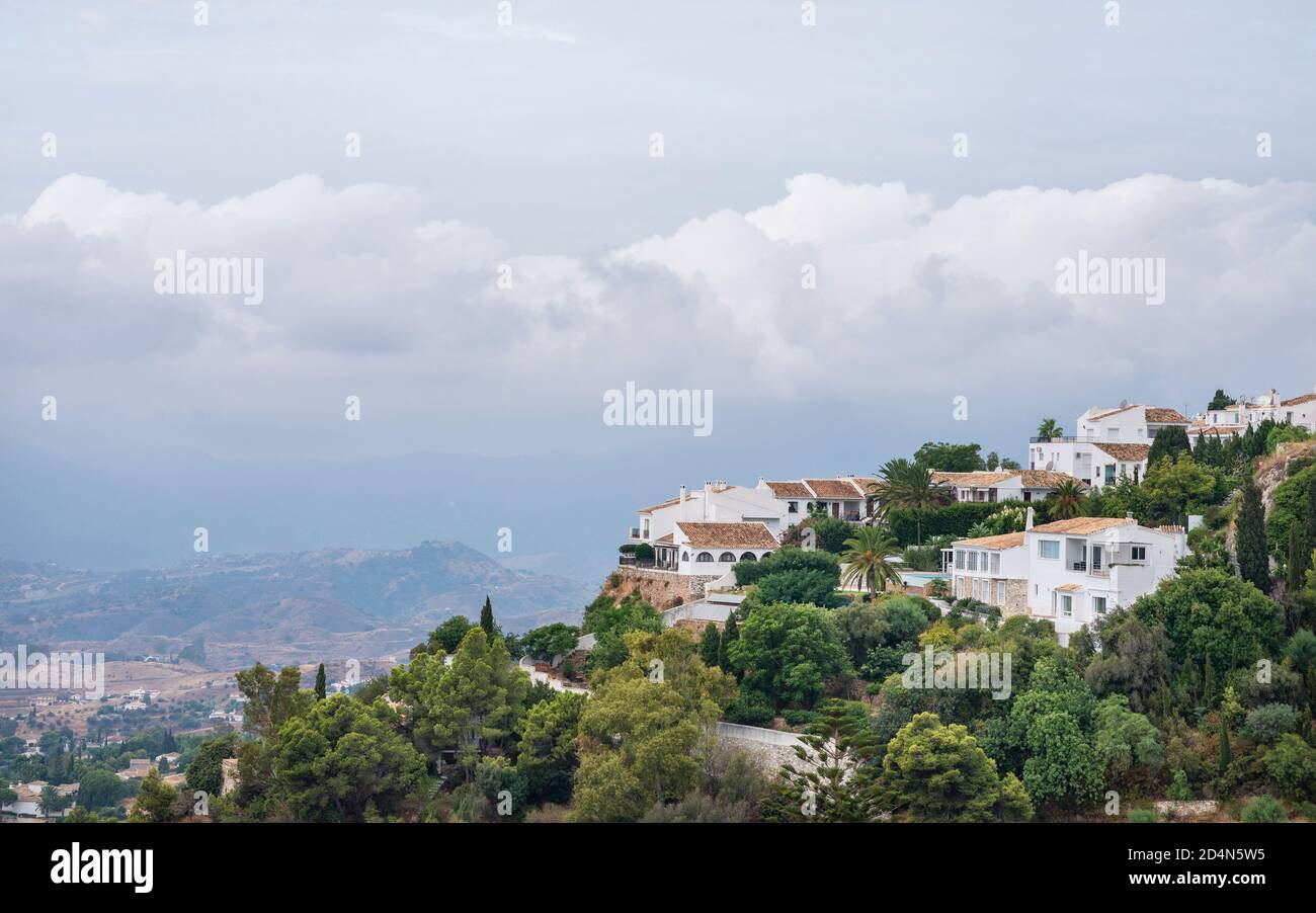 Hilltop pueblo hi-res stock photography and images - Alamy