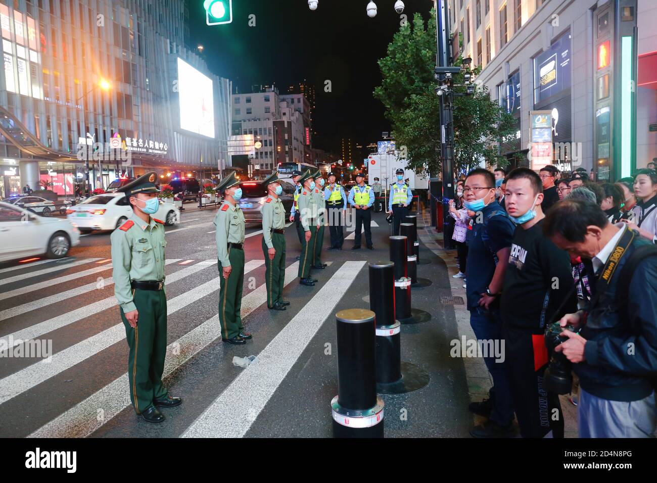 Shanghai, China. 09th Oct, 2020. The armed police and public security ...