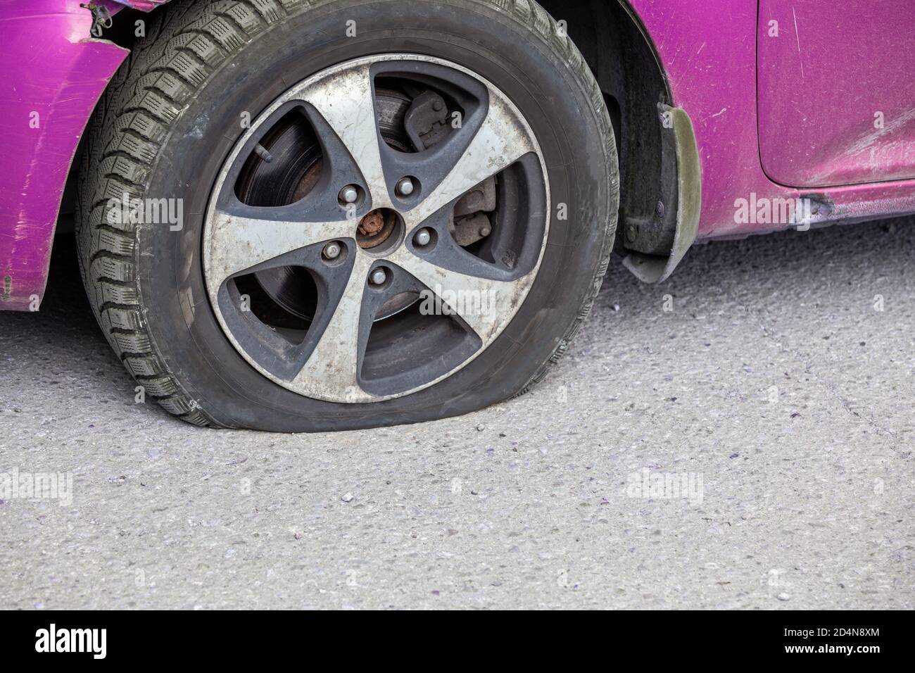 Car Flat Tire High Resolution Stock Photography and Images - Alamy