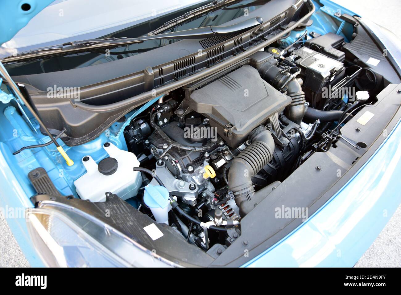 Close up car engine hi-res stock photography and images - Alamy