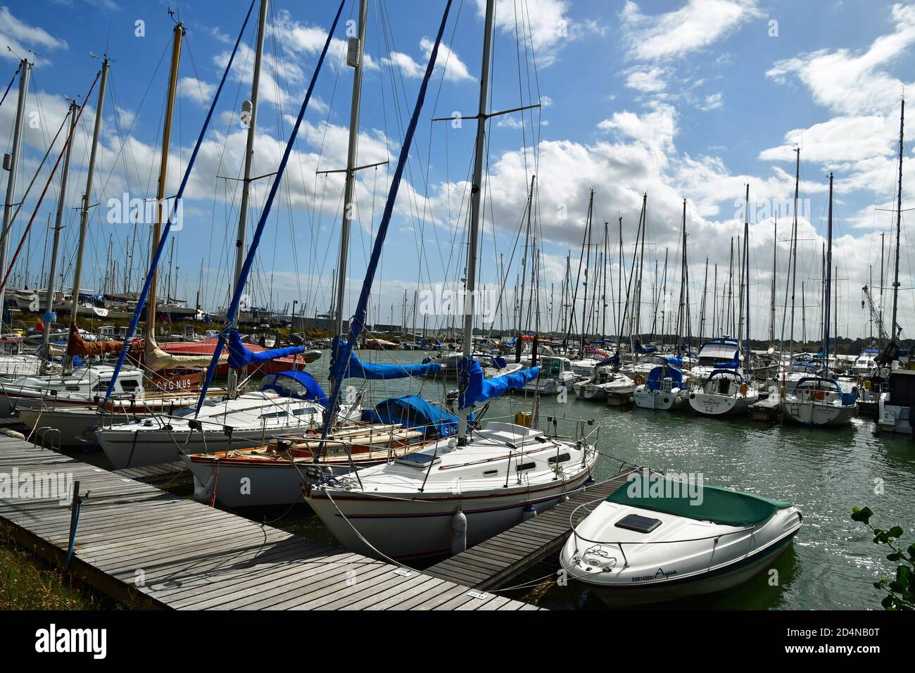Levington suffolk yacht harbour hi-res stock photography and images - Alamy