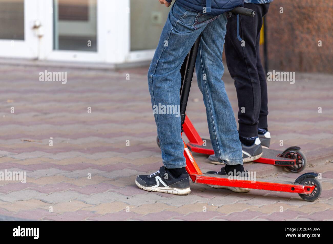 Kids legs hi-res stock photography and images - Alamy