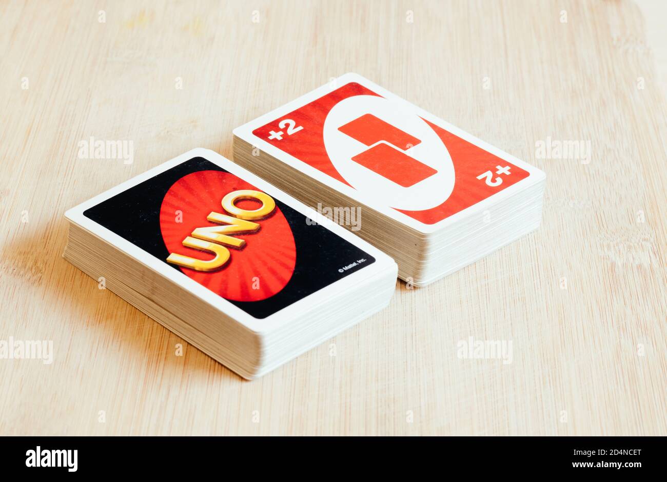 Uno cards hi-res stock photography and images - Alamy