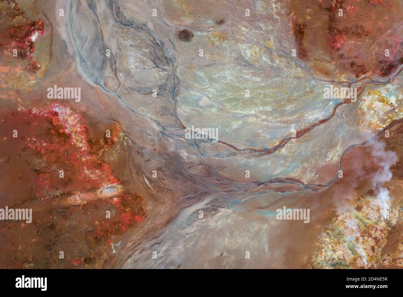 Hot spring above ground hi-res stock photography and images - Alamy