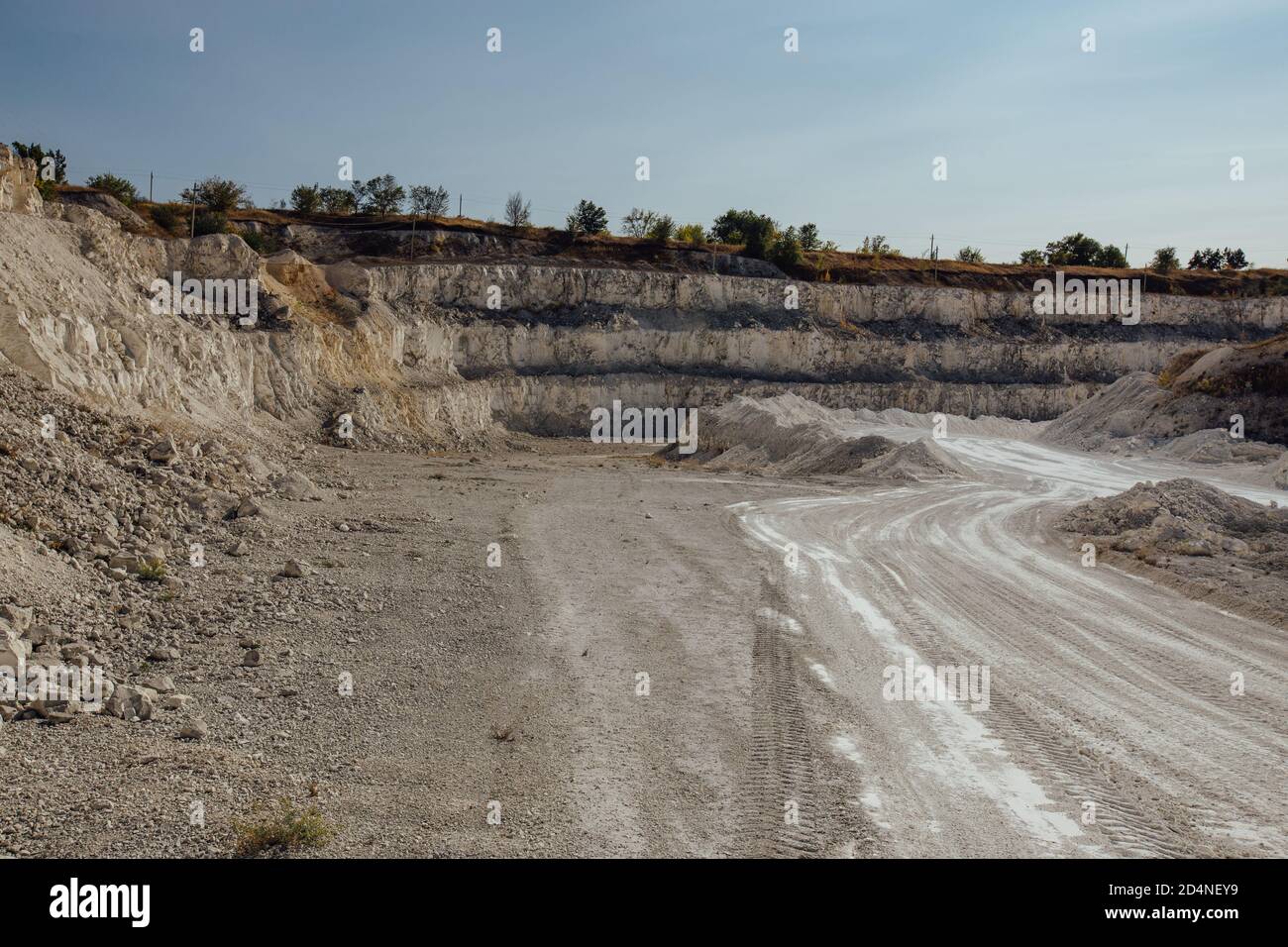 Quarry pit hi-res stock photography and images - Alamy