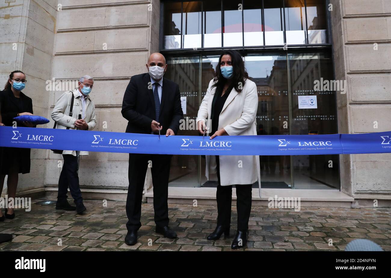 Paris, Paris, France. 9th Oct, 2020. Merouane Debbah (2nd R), director ...